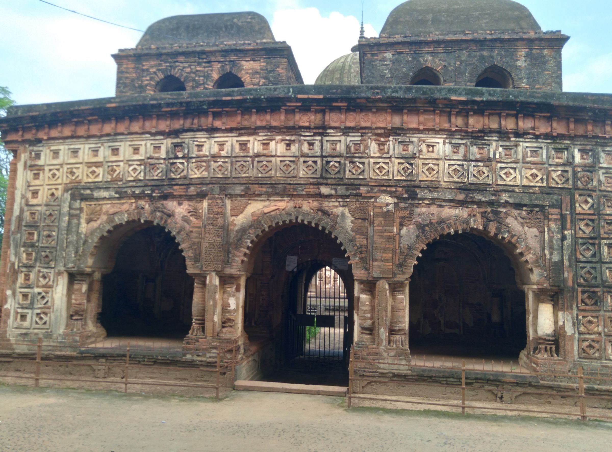 Terracotta Temples of Bishnupur: Glimpses of early Europeans in Indian ...